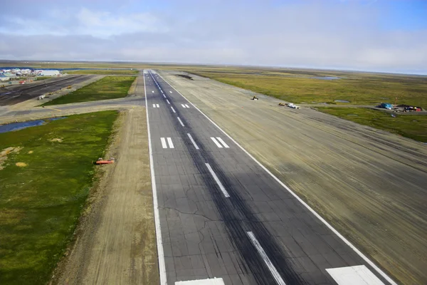 Airstrip Stock Photos, Royalty Free Airstrip Images | Depositphotos