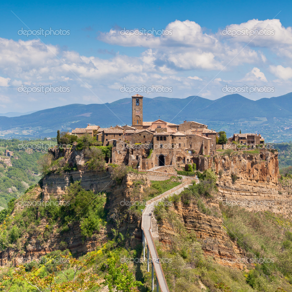 Civita di Bagnoregio Stock Photo by ©dvoevnore 12594667