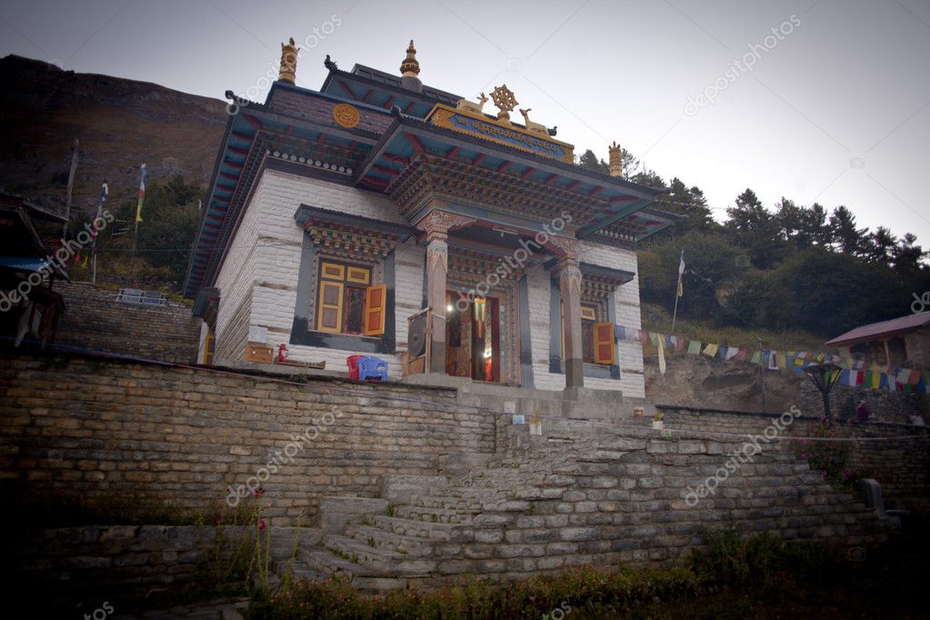 Buddhist gompa and monastery — Stock Photo © Alexandra Lande #37503107