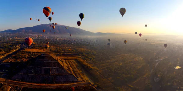 Balloon above the pyramid Stock Photos, Royalty Free Balloon above the ...