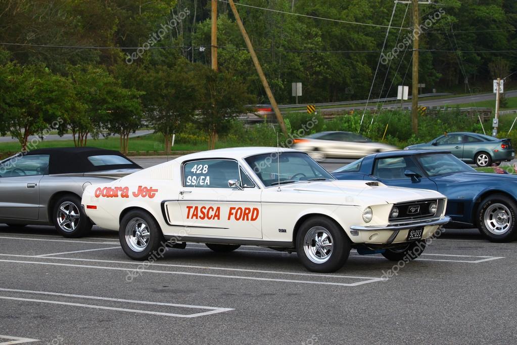 1957 Ford Mustang – Stock Editorial Photo © ruxpriencdiam #22327315