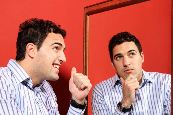 Fotos de Duas caras, Imagens de Duas caras sem royalties | Depositphotos