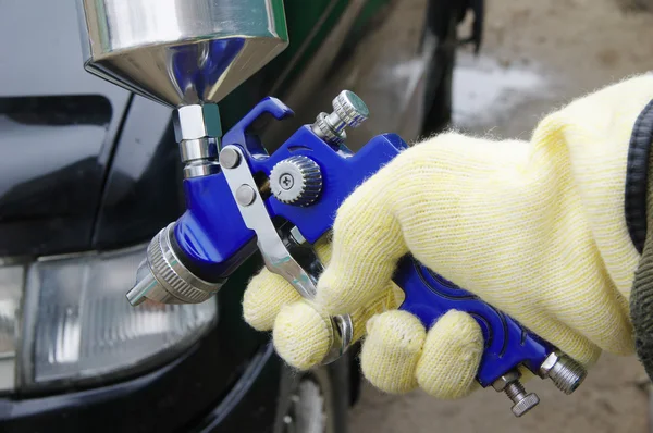 Paint spray gun Pictures, Paint spray gun Stock Photos & Images ...