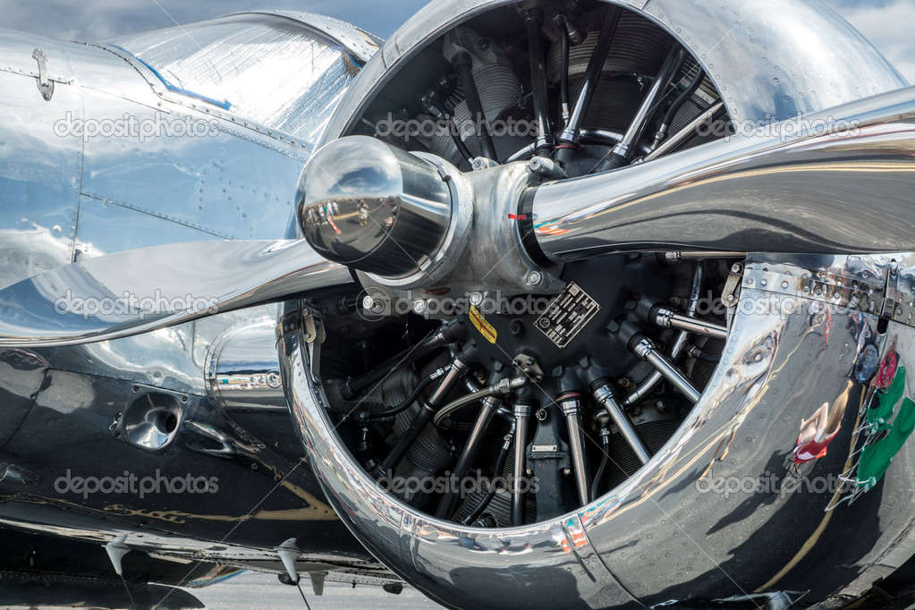 Vintage Aircraft Engine Close Up Stock Photo by ©woodkern 23758999