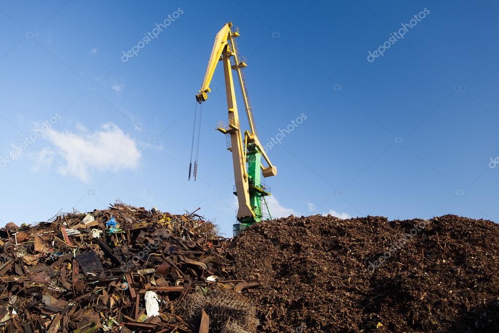 Scrap metal loading Stock Photo by ©nikkytok 30056907