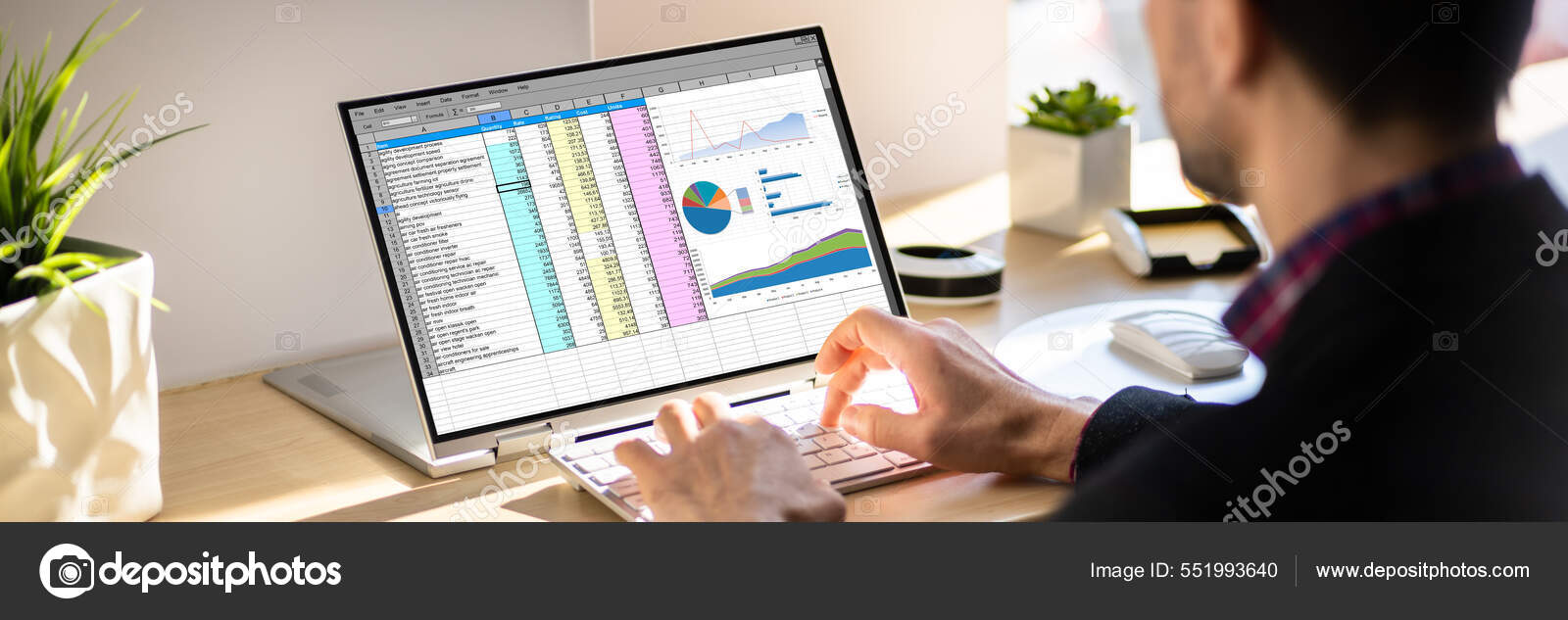 Man Working Electronic Spreadsheet Reports Screen — Stock Photo ...