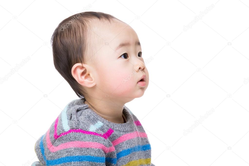 Asian baby boy side profile Stock Photo by ©leungchopan 43370307