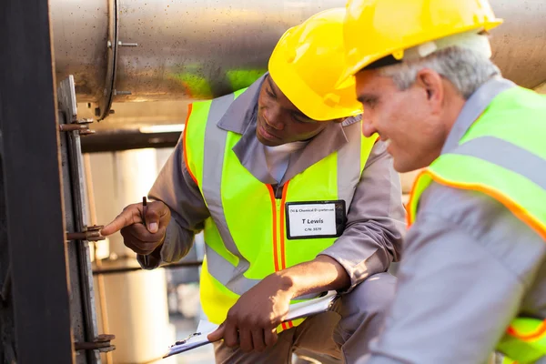 Pipeline workers Stock Photos, Royalty Free Pipeline workers Images ...