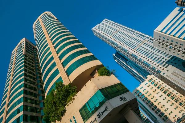 Fotos de Predios luxuoso, Imagens de Predios luxuoso sem royalties ...