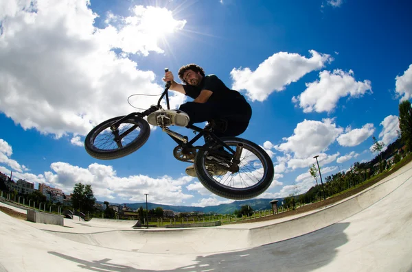 Cross bar - Stock Image - Everypixel