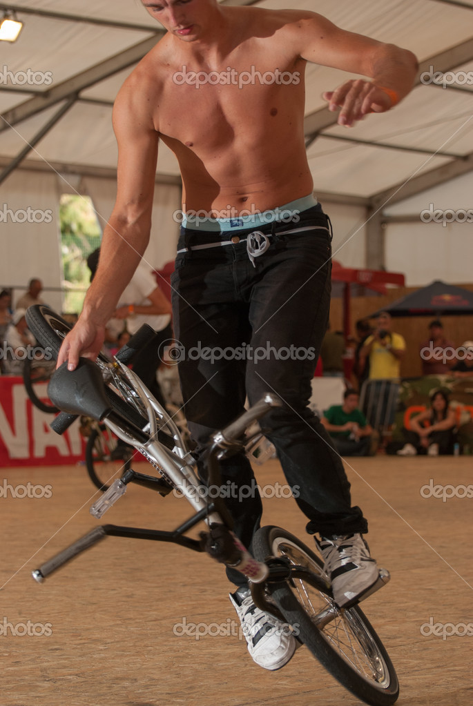 Adam Kun – Stock Editorial Photo © homydesign #22774422