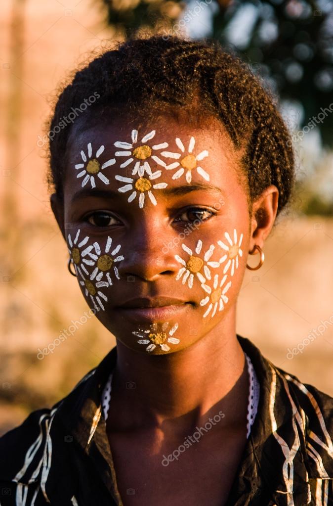 Malagasy young woman – Stock Editorial Photo © pierivb #23457220