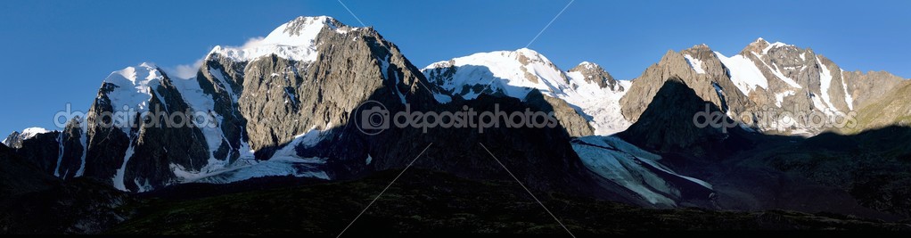 Evening view of panoramic view of savlo rock face - altai range ...