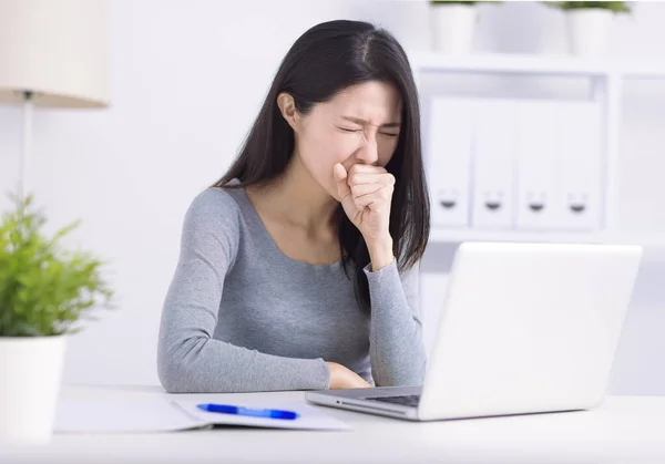 Sick young woman busy at laptop cough struggle with coronavirus or flu ...