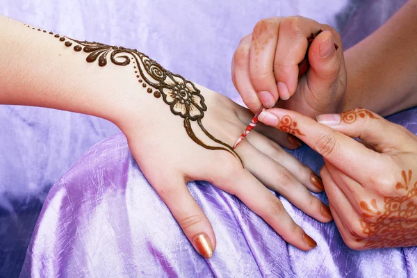 Henna applying Stock Photo by ©lenanet 31247307