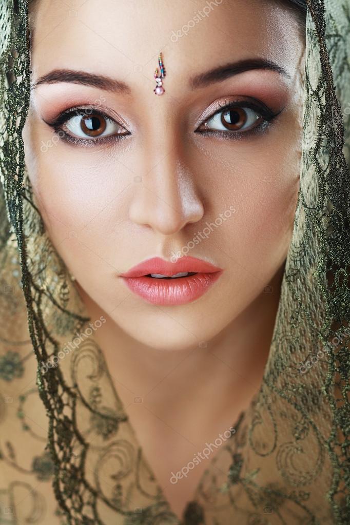 Indian Beautiful Girls Face Wallpapers Beautiful Smiling Indian Girl