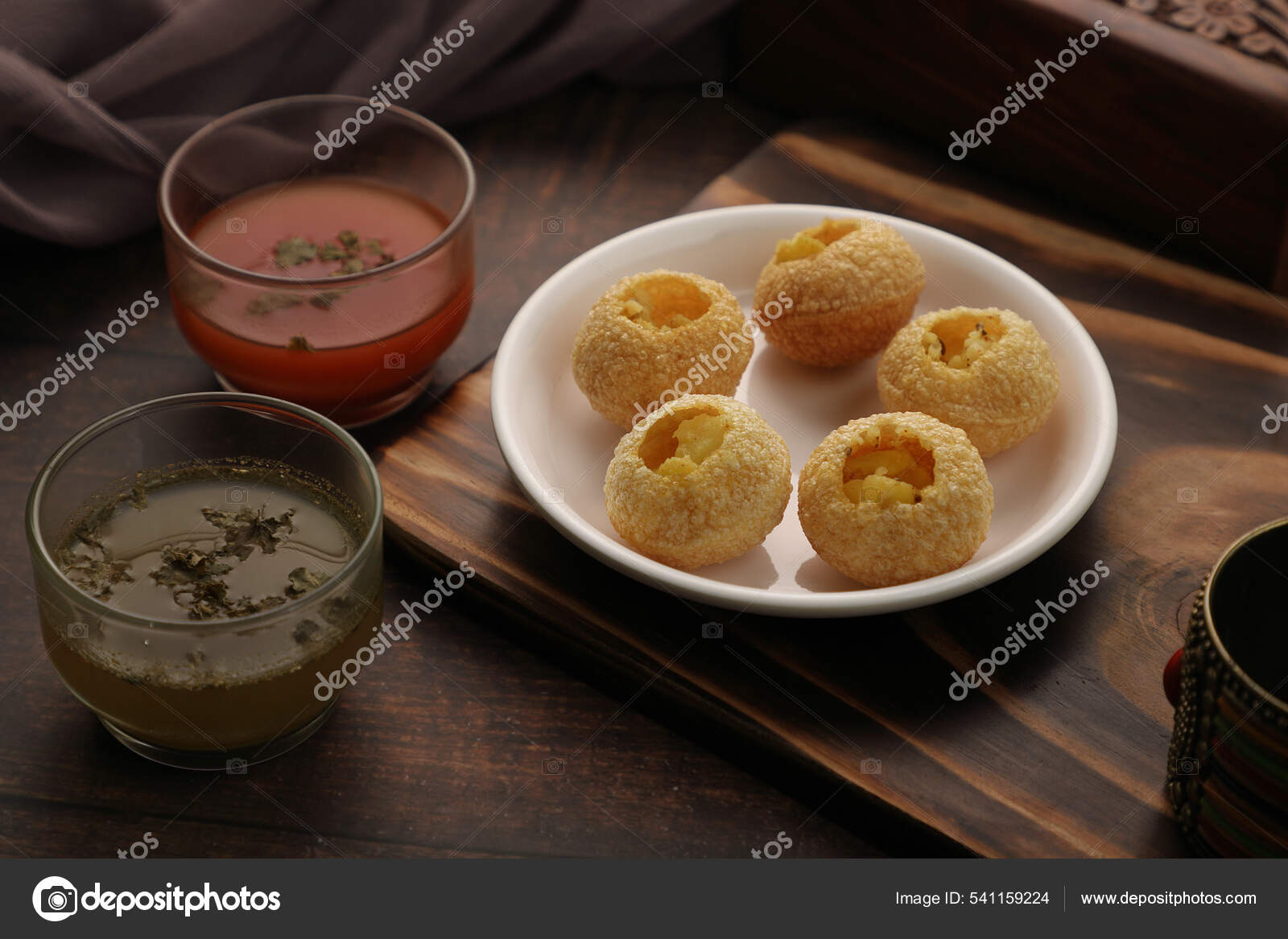 Indian Food Snacks Gol Gappe Pani Puri Puchka Water Balls — Stock Photo ...