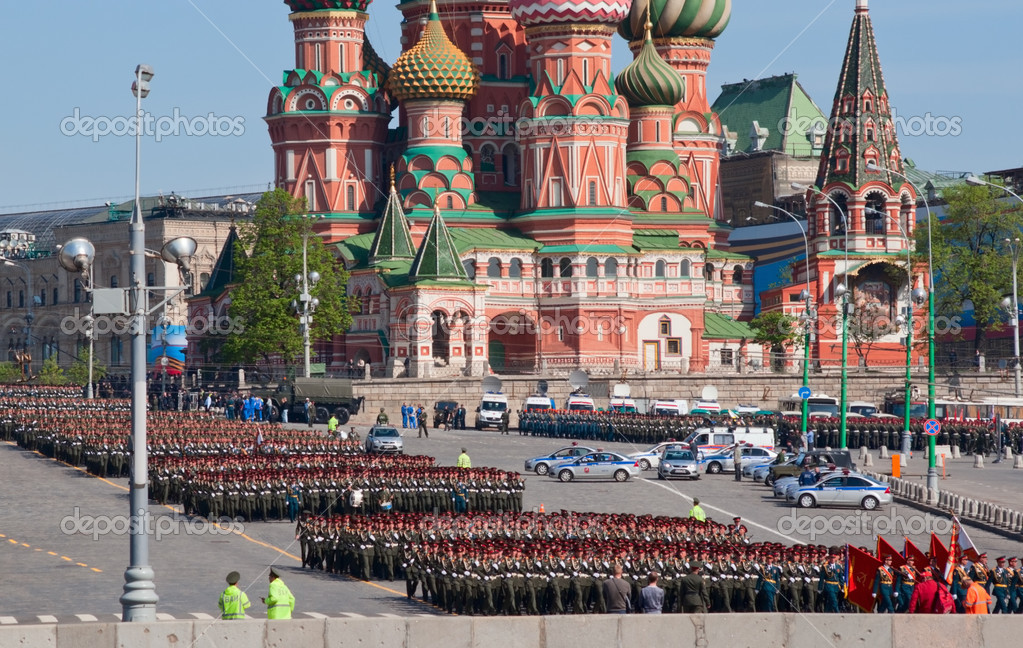 Russian Army infantry formations march through Vasilyevsky descend ...