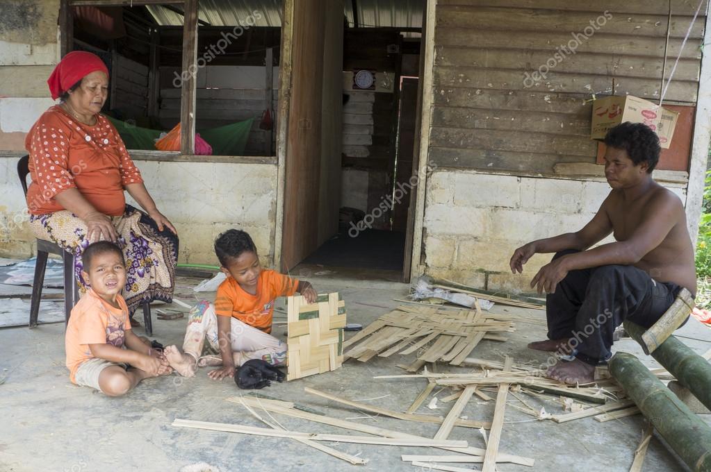 Temuans, one of indigenous peoples of Malaysia – Stock Editorial Photo ...