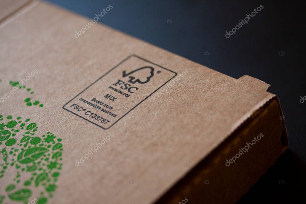 FSC logo printed on sustainable Compostable cardboard pizza box. FSC ...