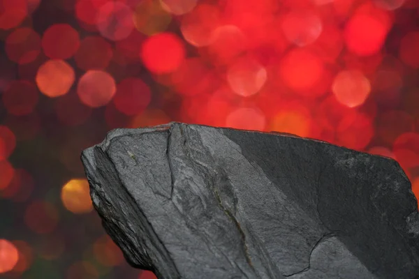 Slate, stone splinters, wood splinters, shingle is a collective term ...