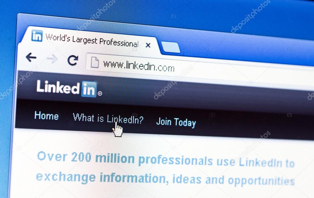 Linkedin front page on laptop screen – Stock Editorial Photo © tom_hr ...