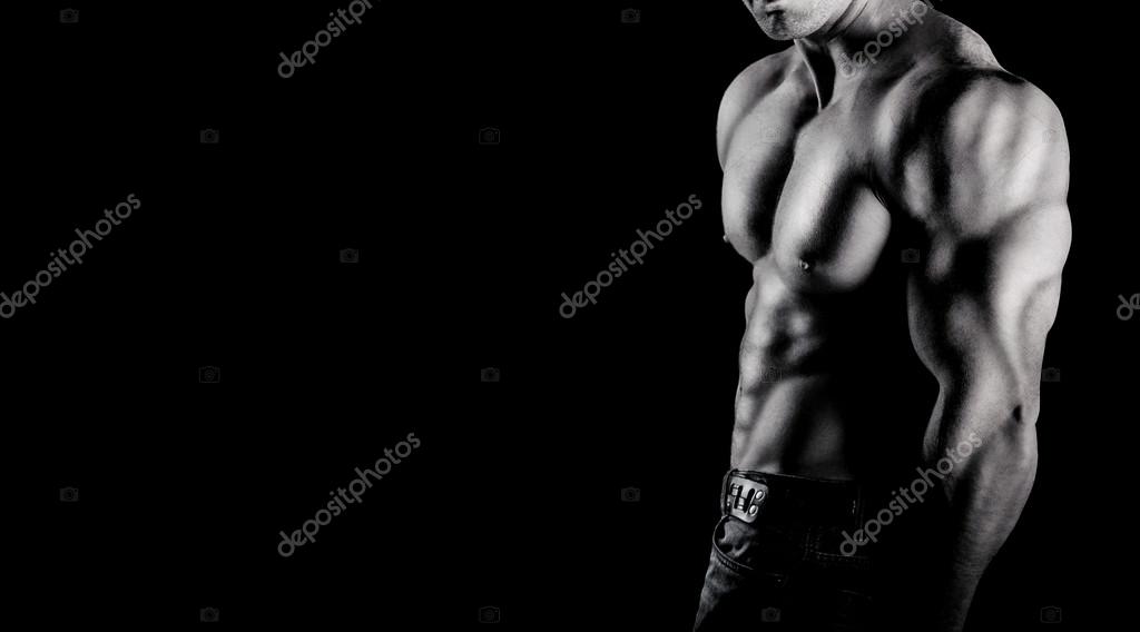 Bodybuilder showing his muscles — Stock Photo © Lebval #44304029