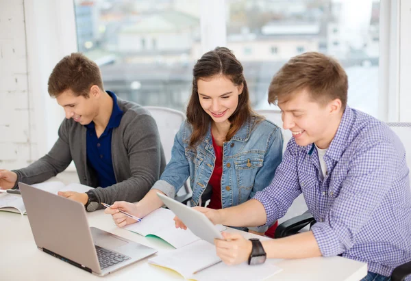 Students taking test Stock Photos, Royalty Free Students taking test ...