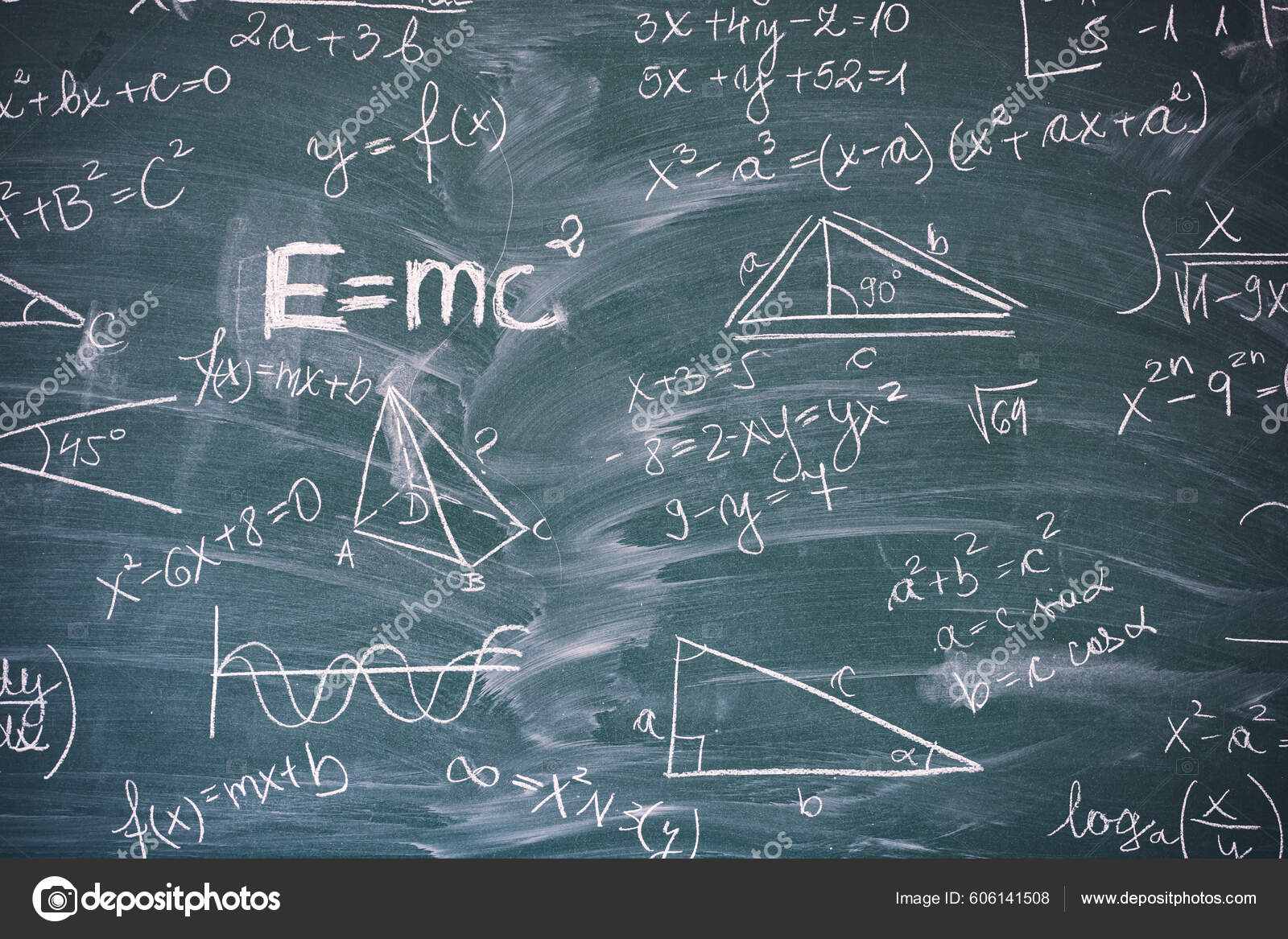 Pizarra Inscrita Con Fórmulas Científicas Cálculos Matemáticas Ciencia ...
