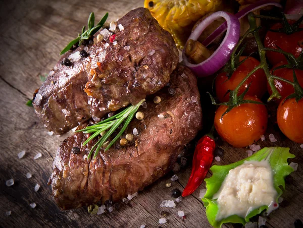 Delicious beef steak — Stock Photo © Kesu01 #24435337