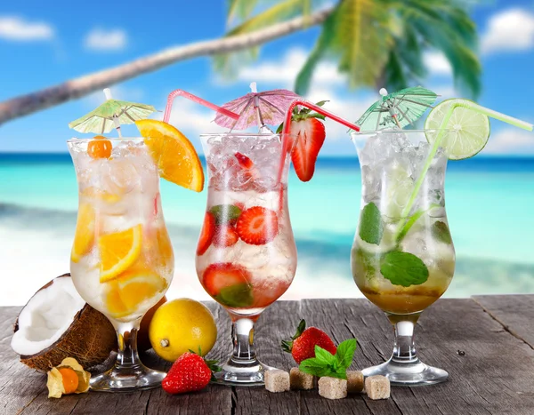 Cold cocktails on the beach — Stock Photo © Kesu01 #25203641