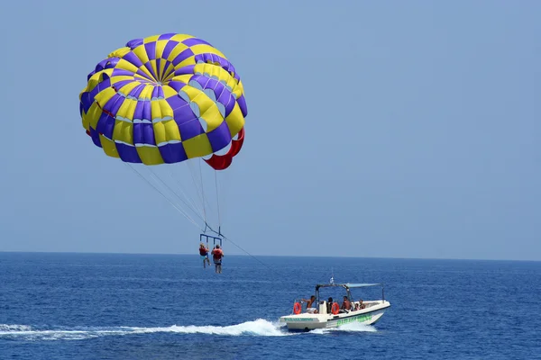 Parasailing Stock Photos, Royalty Free Parasailing Images | Depositphotos
