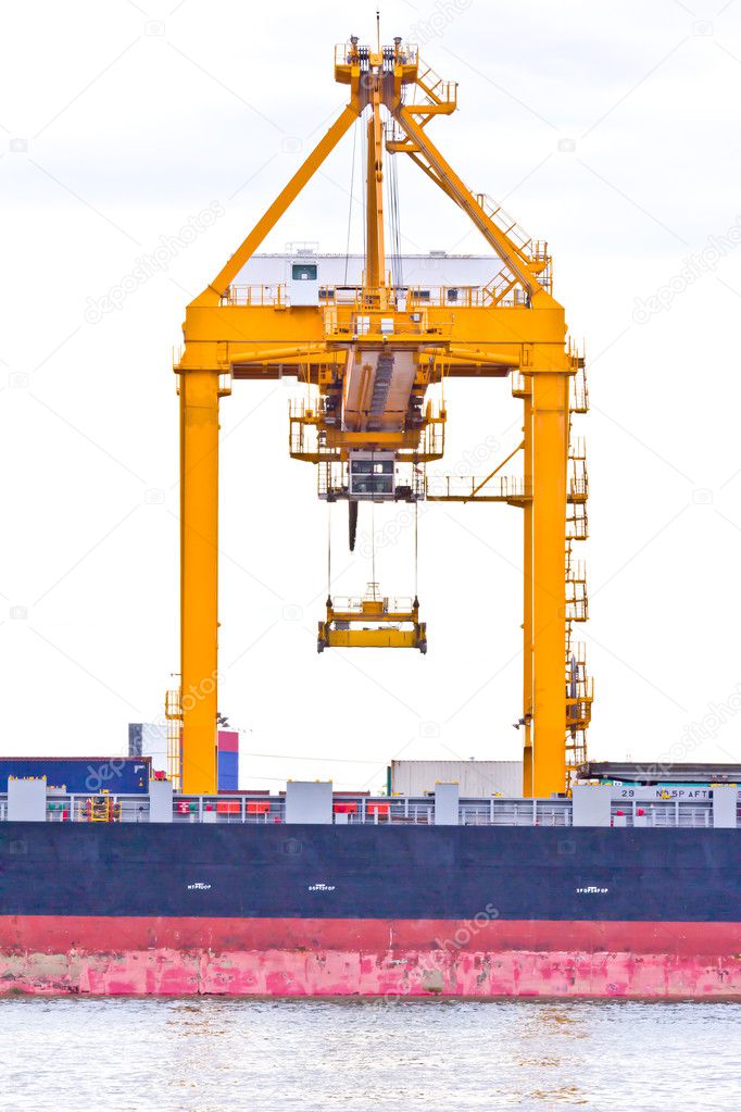 Crane working with container cargo in shipyard — Stock Photo ...