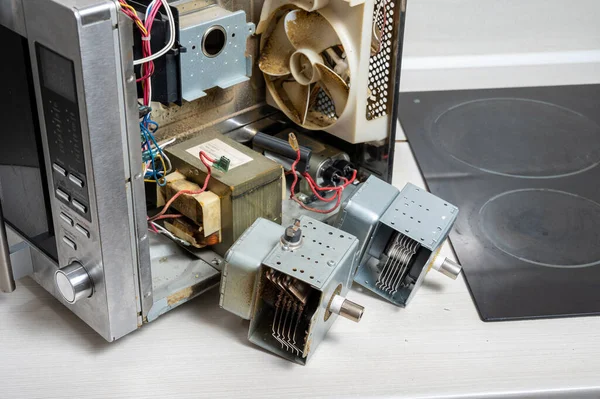 Magnetron Stock Photos, Royalty Free Magnetron Images | Depositphotos