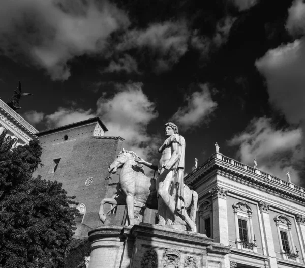 Capitolijnse heuvel Stock Photos, Royalty Free Capitolijnse heuvel ...