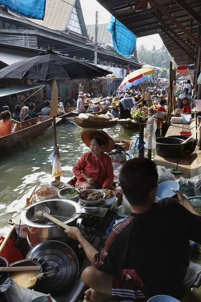 Floating fish market Stock Photos, Royalty Free Floating fish market ...