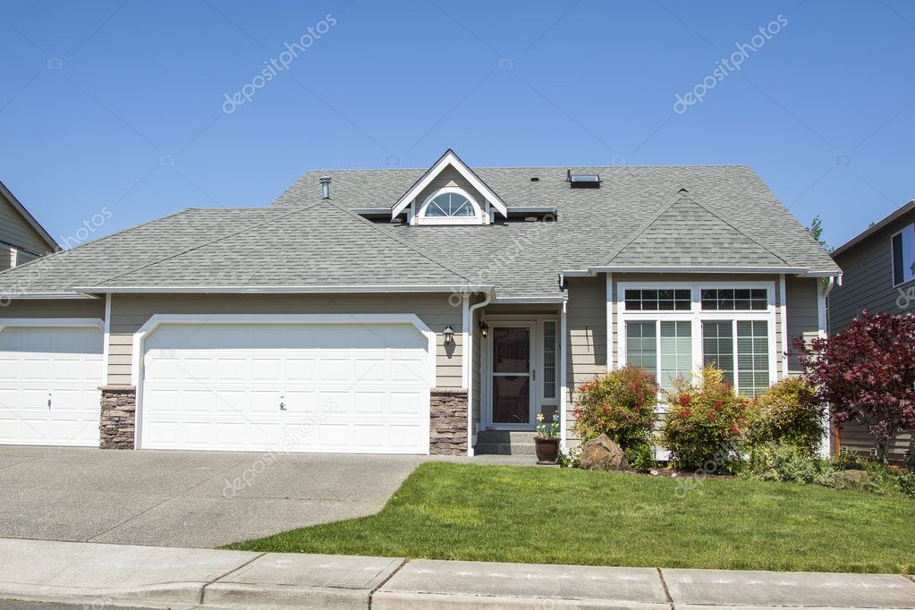 American home – Stock Editorial Photo © alexmisu #25279073