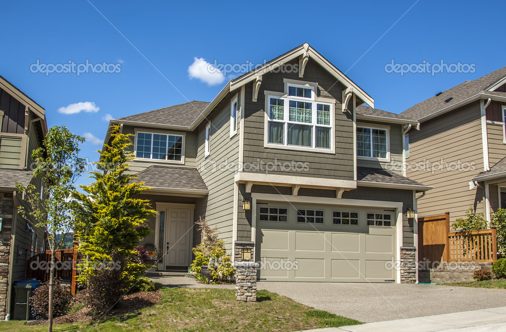 American home — Stock Editorial Photo © alexmisu #25495657