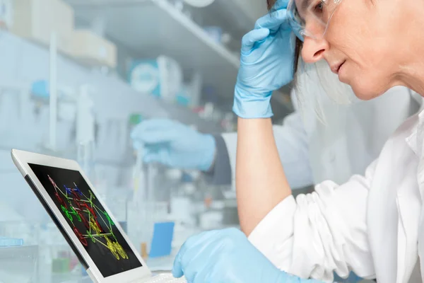 Atom Structure Analysis Stock Photo by ©dteurope 39736933