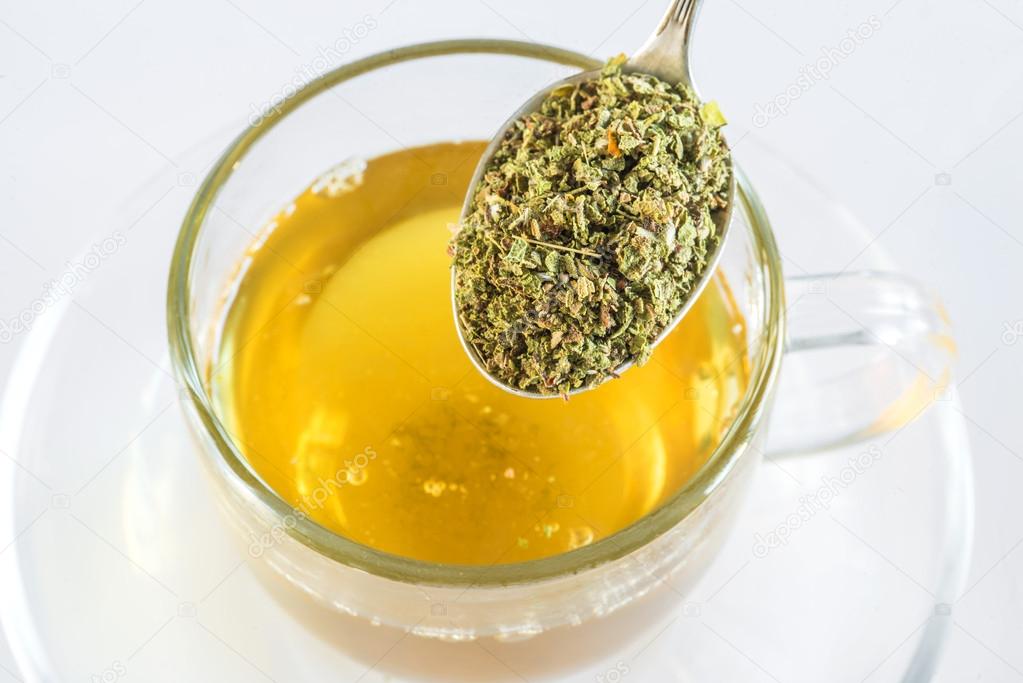 Té de rosa de roca con hierba seca — Foto de stock #34858129 ...