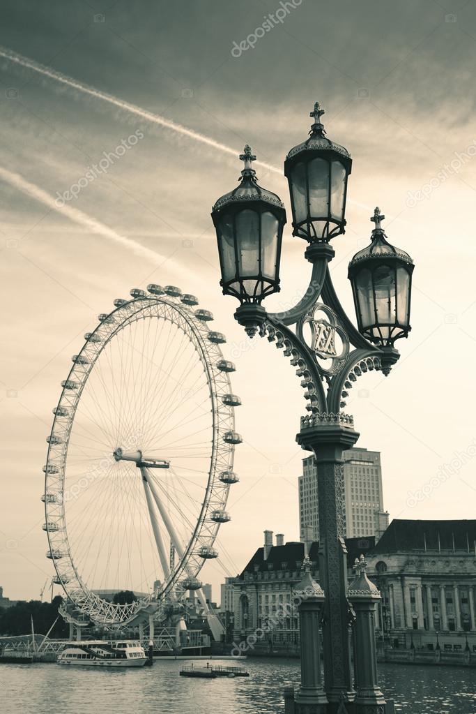 Vintage lamp post on Westminster Bridge in London. – Stock Editorial ...