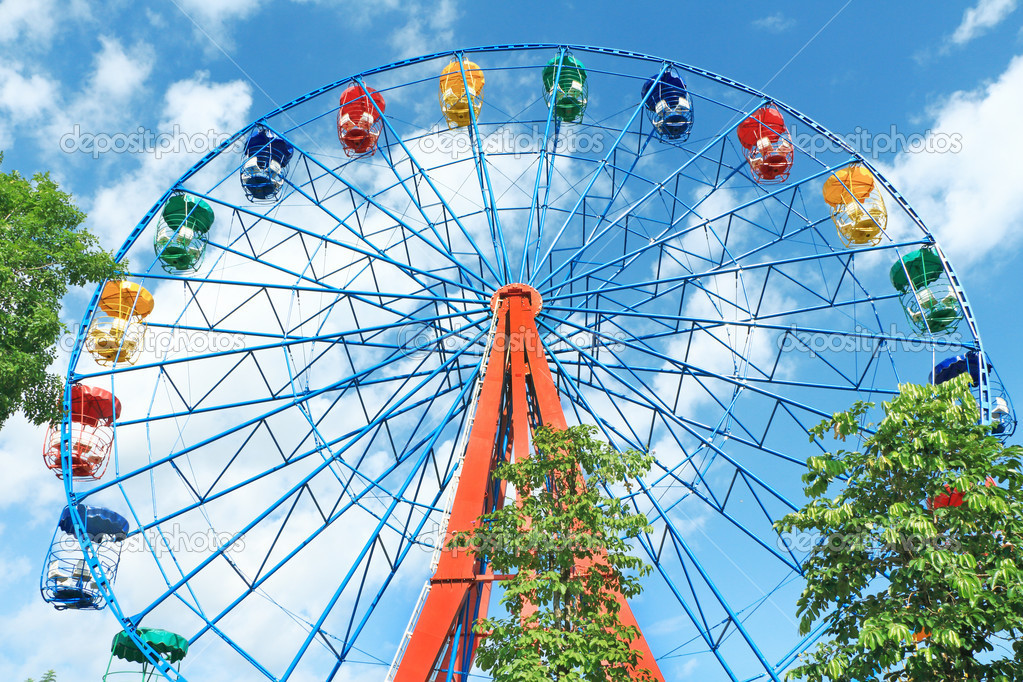 Giant Ferris Wheel — Stock Photo © koratmember #32451669