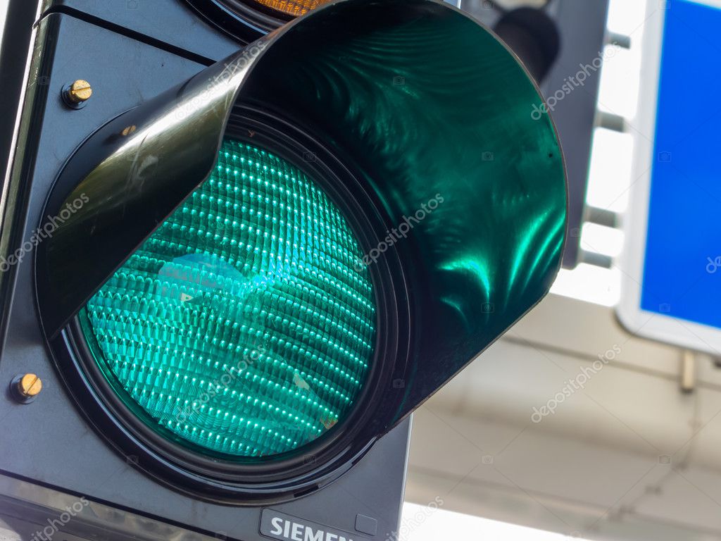 Green light at a traffic light — Stock Photo © ginasanders #40151051