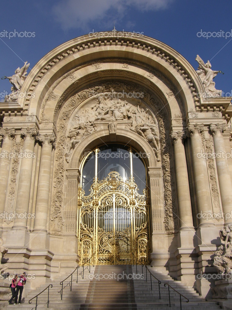 Petit Palais or Small Palace in Paris — Stock Photo © sainaniritu #14065582