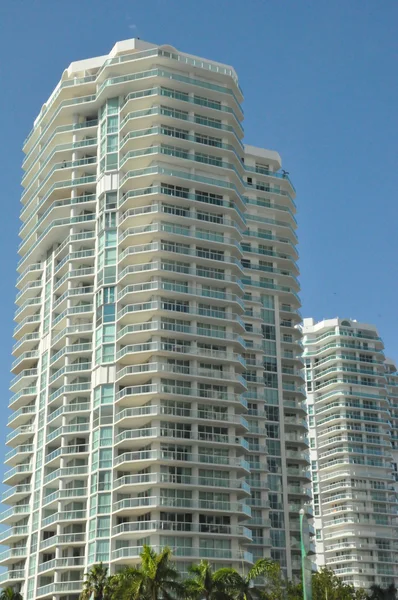 Miami high rise building Stock Photos, Royalty Free Miami high rise ...
