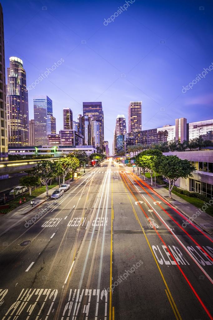 創意王 IdeaKing - 全球合法圖庫授權平台，涵蓋多元化影像、插畫、向量、影片、音效、3D、ARVR素材