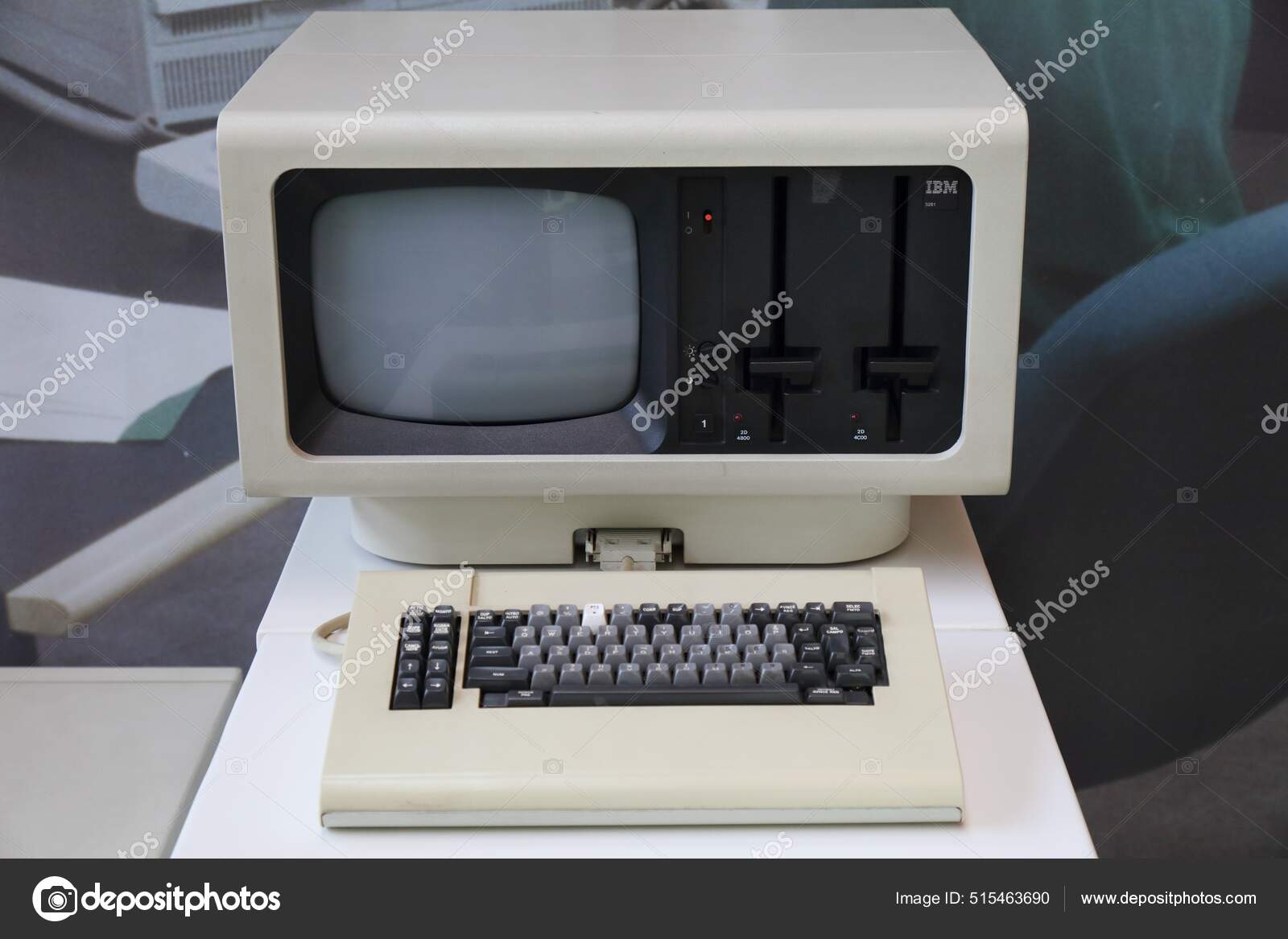 Terrassa Spain October 2021 Ibm 5281 Early 1980S Obsolete Computer ...