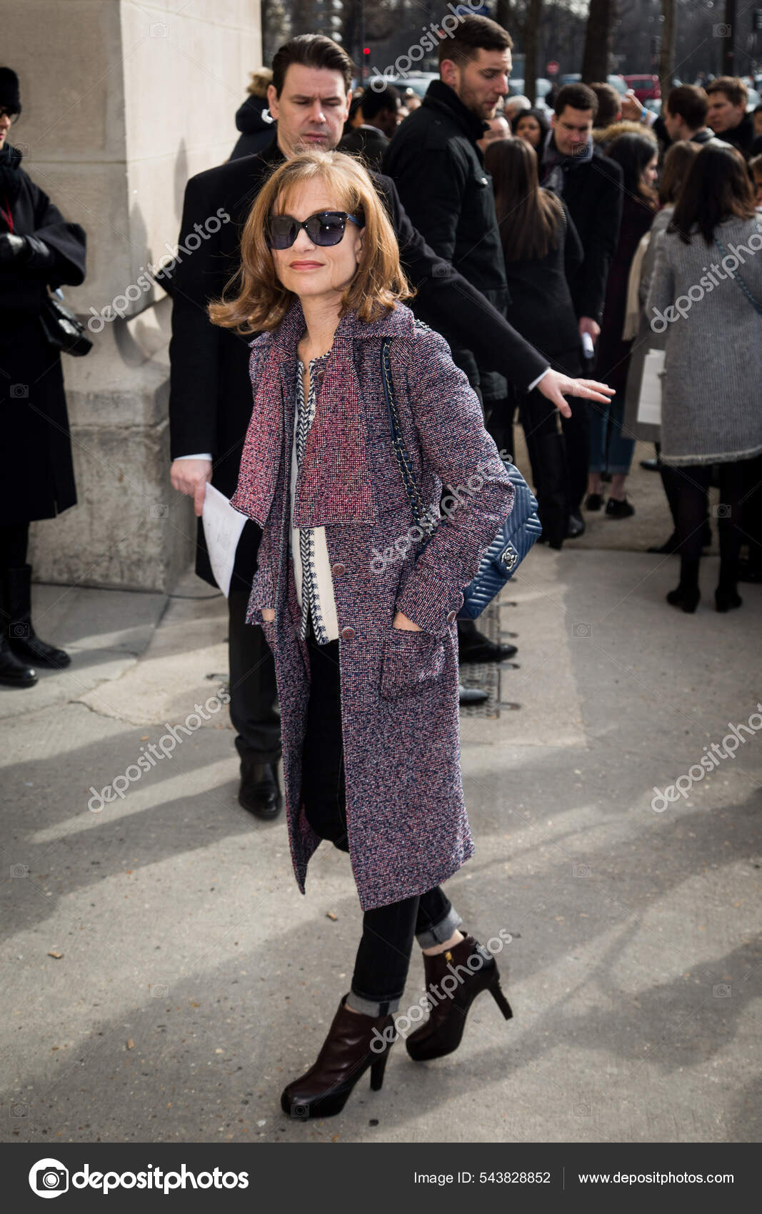 Isabelle Huppert Arrives Chanel Show Part Paris Fashion Week Womenswear ...