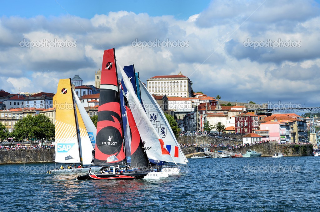 Catamarans on river Douro – Stock Editorial Photo © jorgefelix #13540923