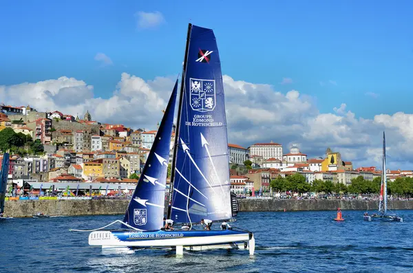 Catamarans on river Douro – Stock Editorial Photo © jorgefelix #13540923